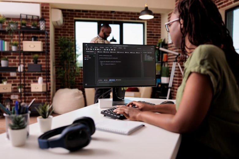 A Complete Tutorial - Julia Programming and Uses